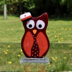 Rød ugle med STX hue - Unikt Glaskunst - Butique CharChri